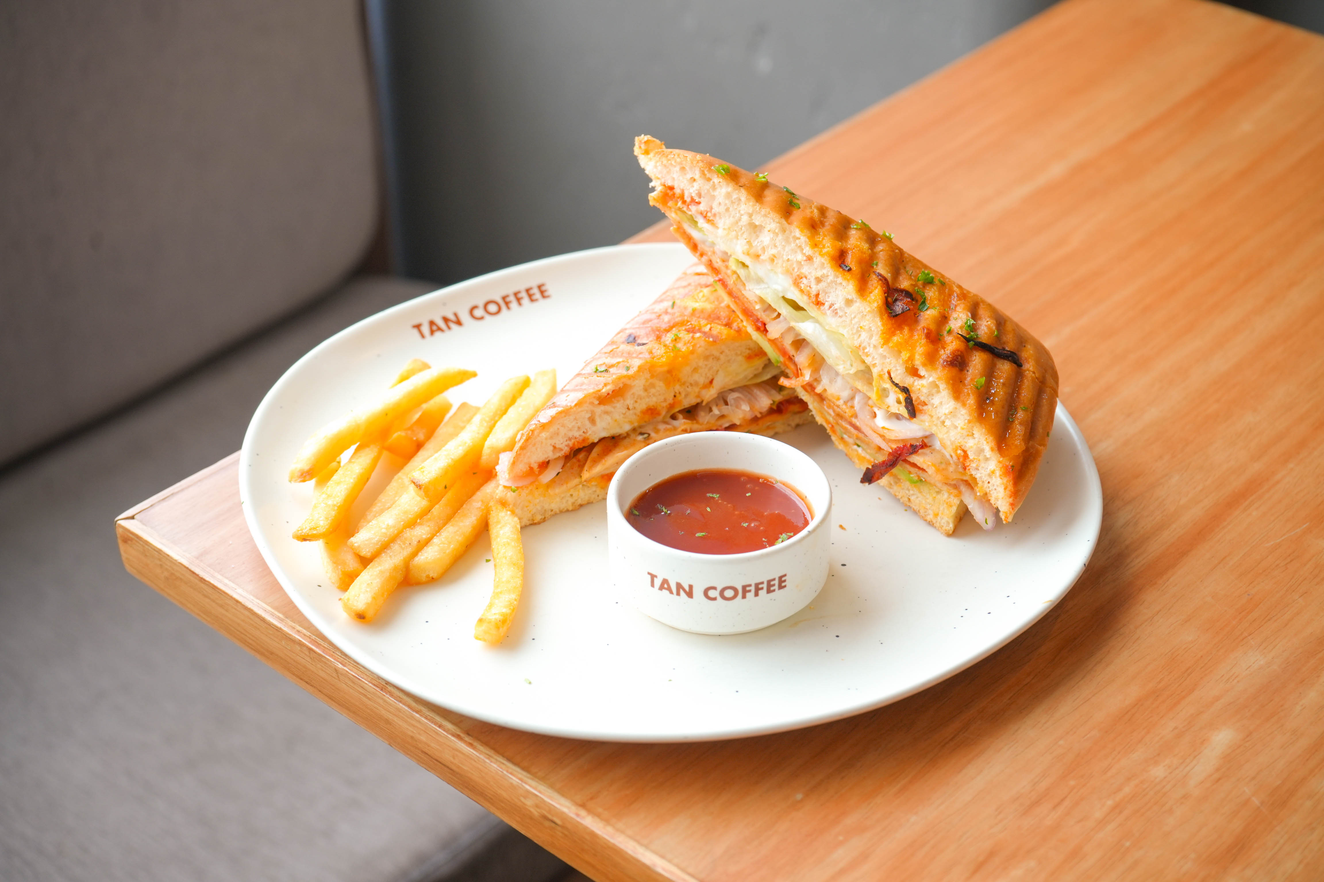 India Based Coffee Chain || Tan Coffee India || Arabica Coffee Brewing Now