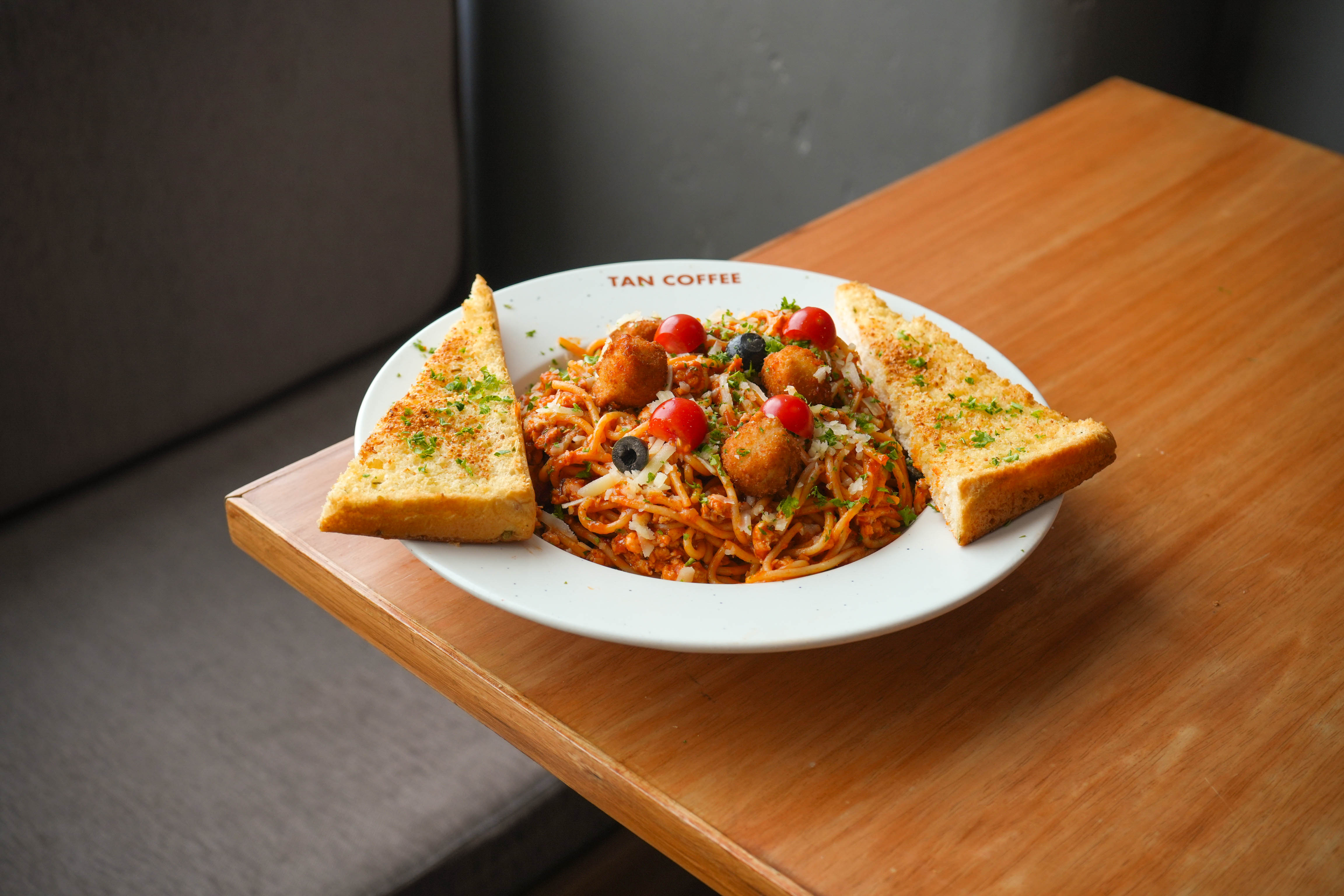 India Based Coffee Chain || Tan Coffee India || Arabica Coffee Brewing Now